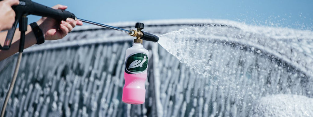 How To Use A Portable Pressure Washer For Trucks and RVs | Turtle Wax